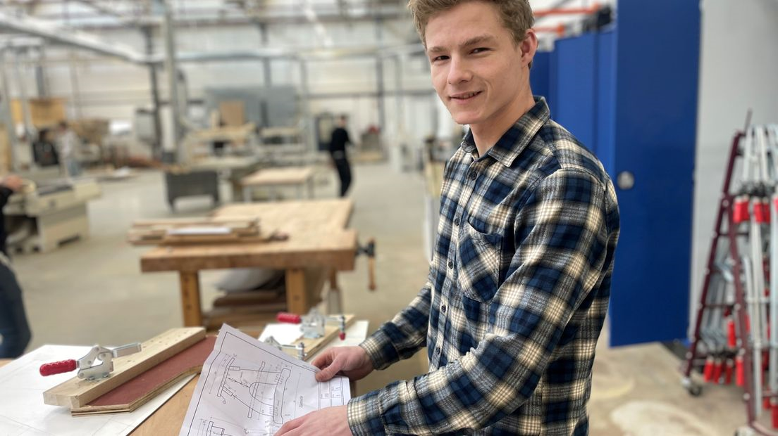 LUX038 | Deltion College